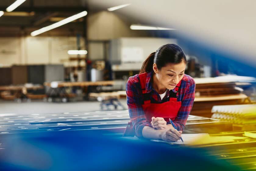 Working as a technician: your tasks, salary, and career opportunities ...